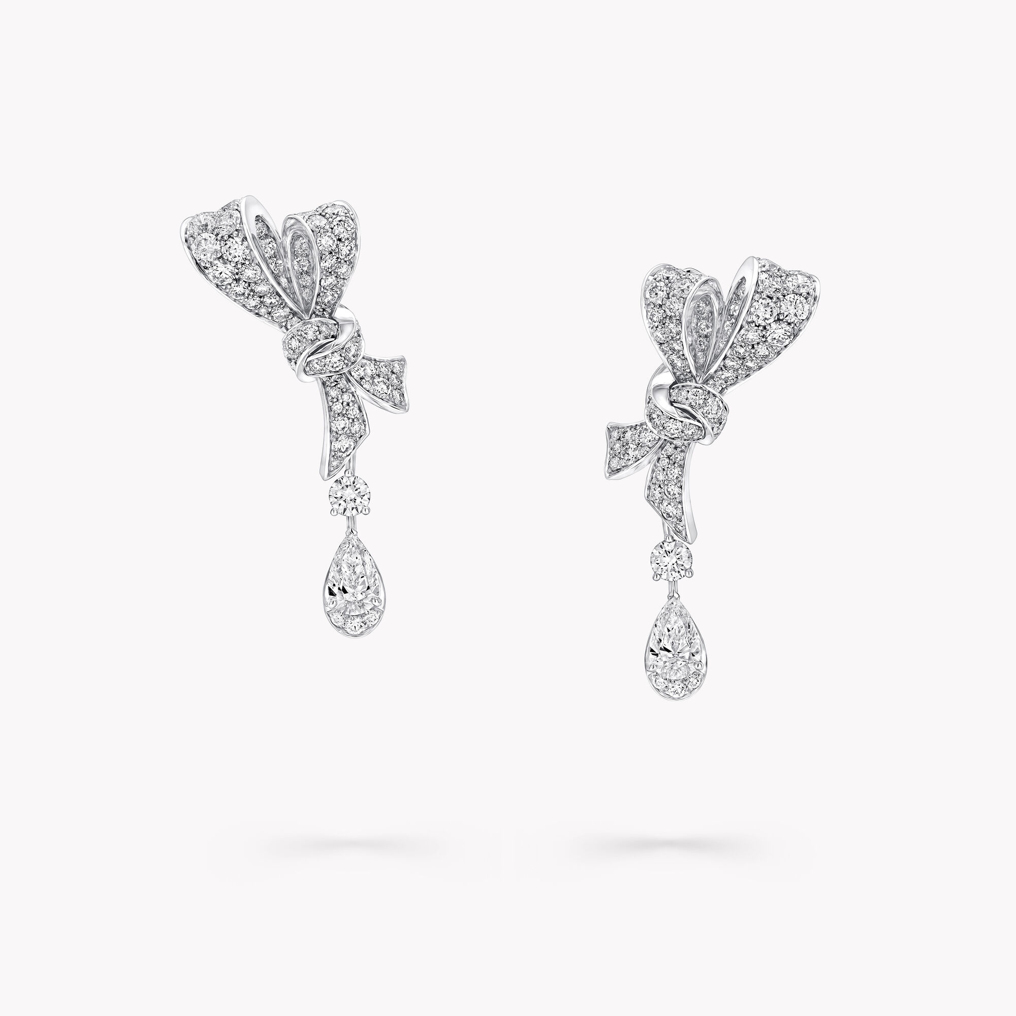 Boucles d’oreilles « gouttes » Tilda’s Bow en diamant, - Graff