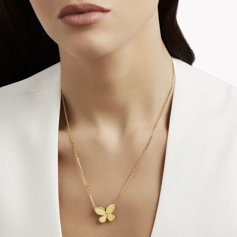 Pavé Butterfly Pendant, yellow gold - Graff