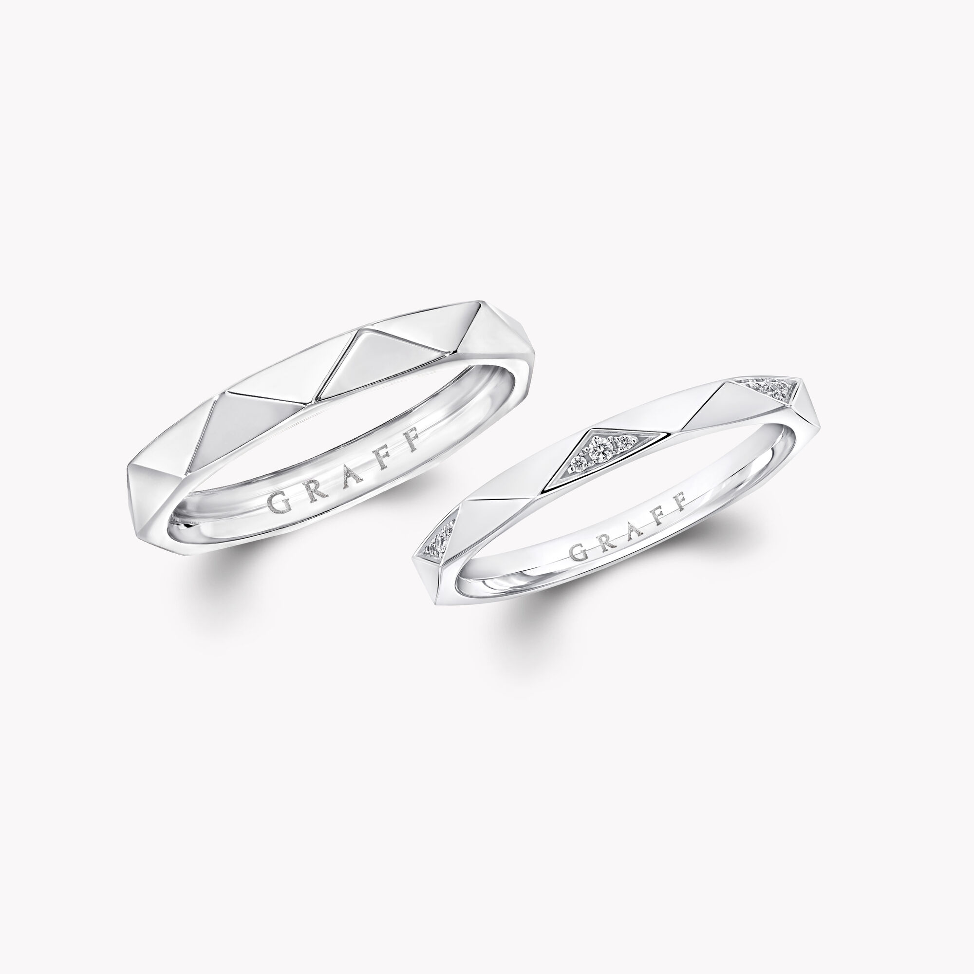 Laurence Graff Signature Pavé and Plain Band Set, - Graff