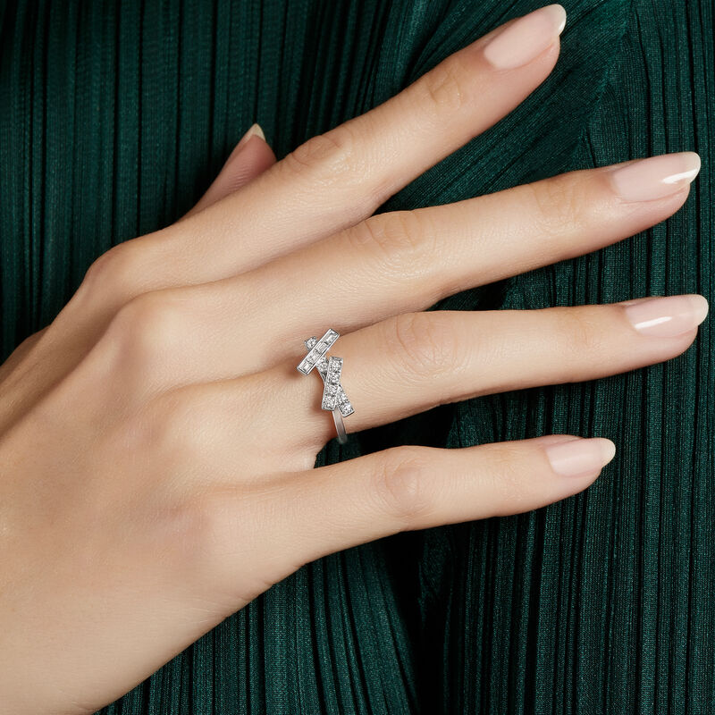 Threads Diamond Mini Ring, white gold - Graff