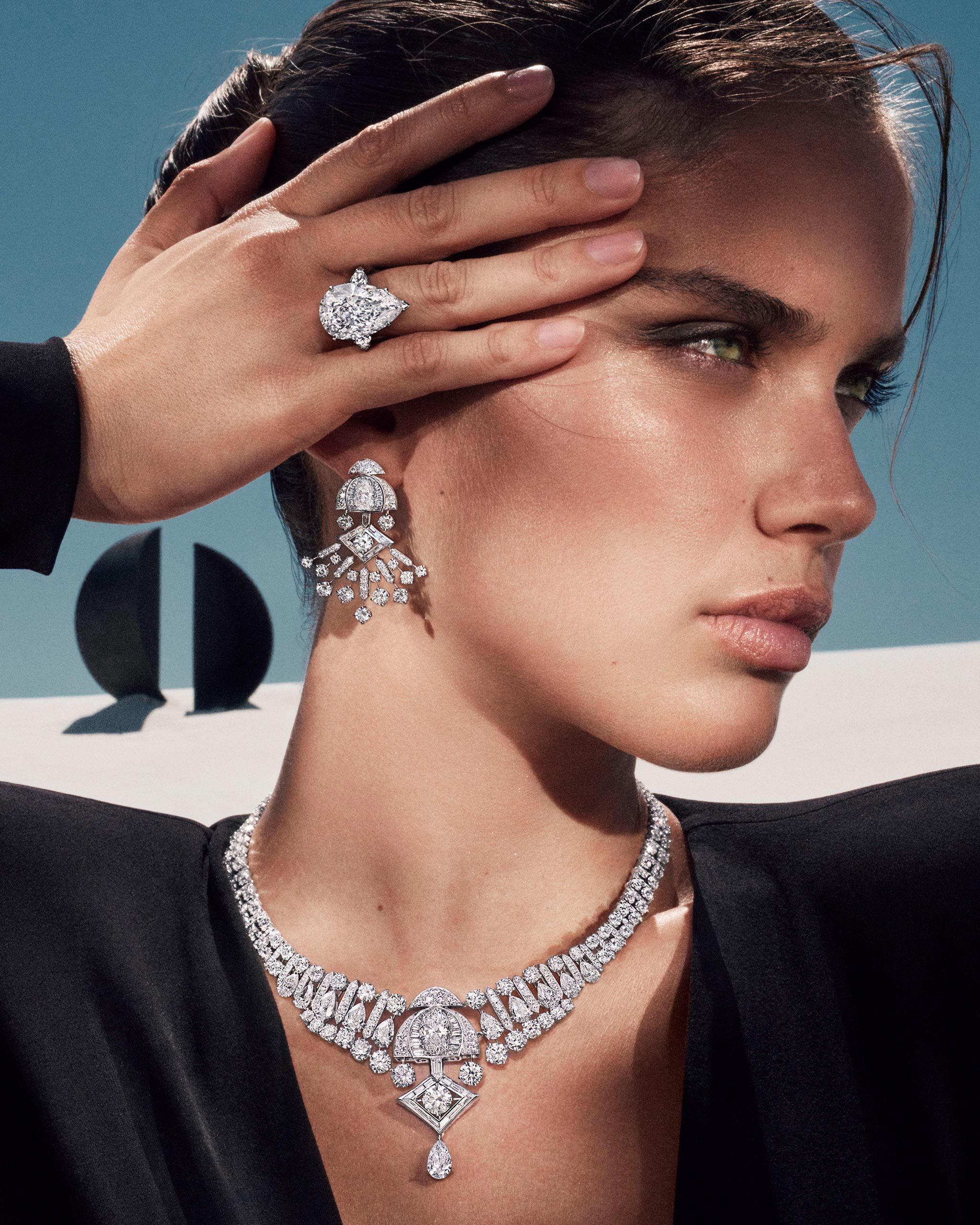 Graff Gateway Pear Shape Diamond Earrings, White Gold | Graff